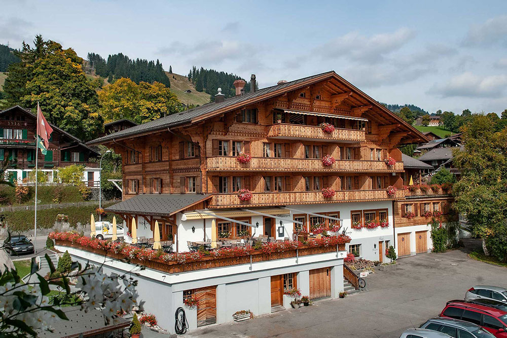 Hotels at Saanen - Hotel Kernen in Schönried